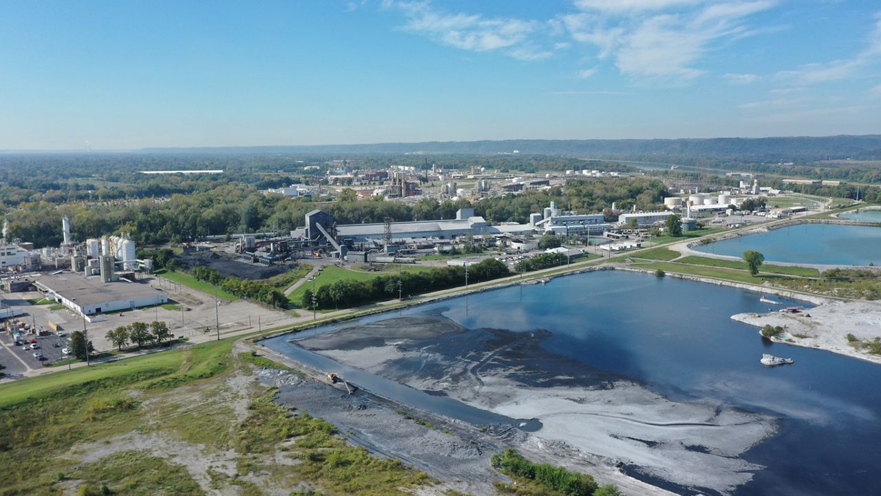 Louisville group wants stronger oversight of chemical plant