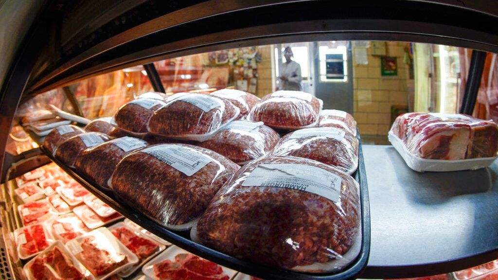 Trump calls for foreign beef, U.S. farmers frustrated