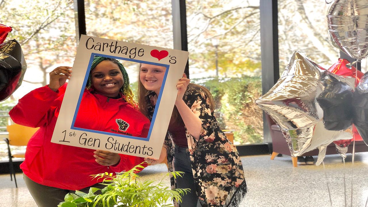 Carthage College Celebrates First Generation Student Day