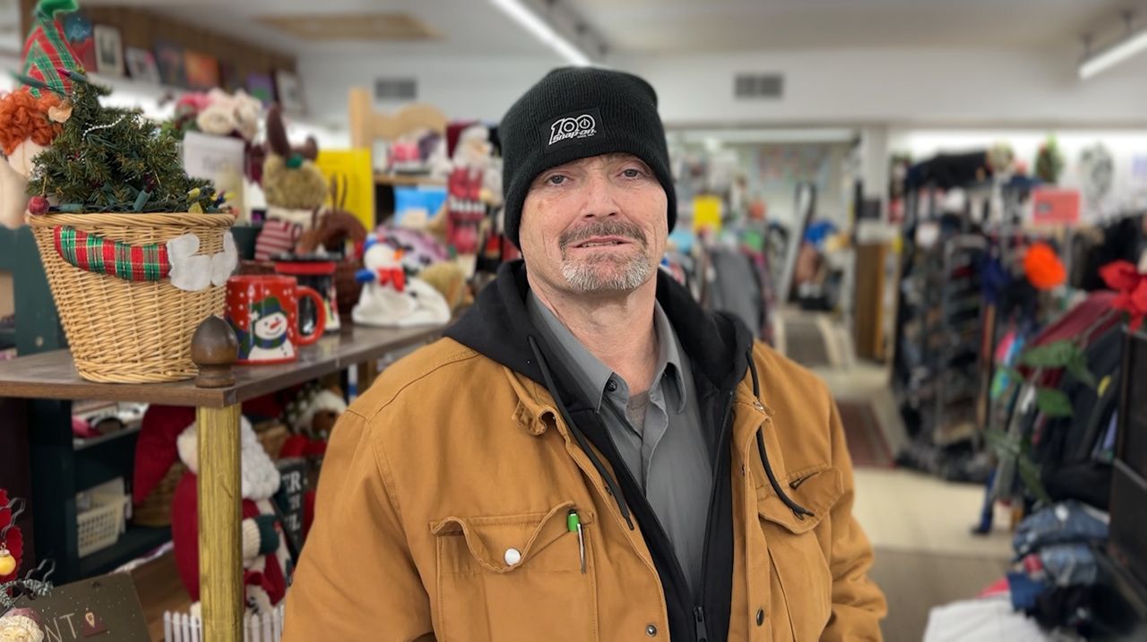 Veteran battling cancer raises funds to visit daughter