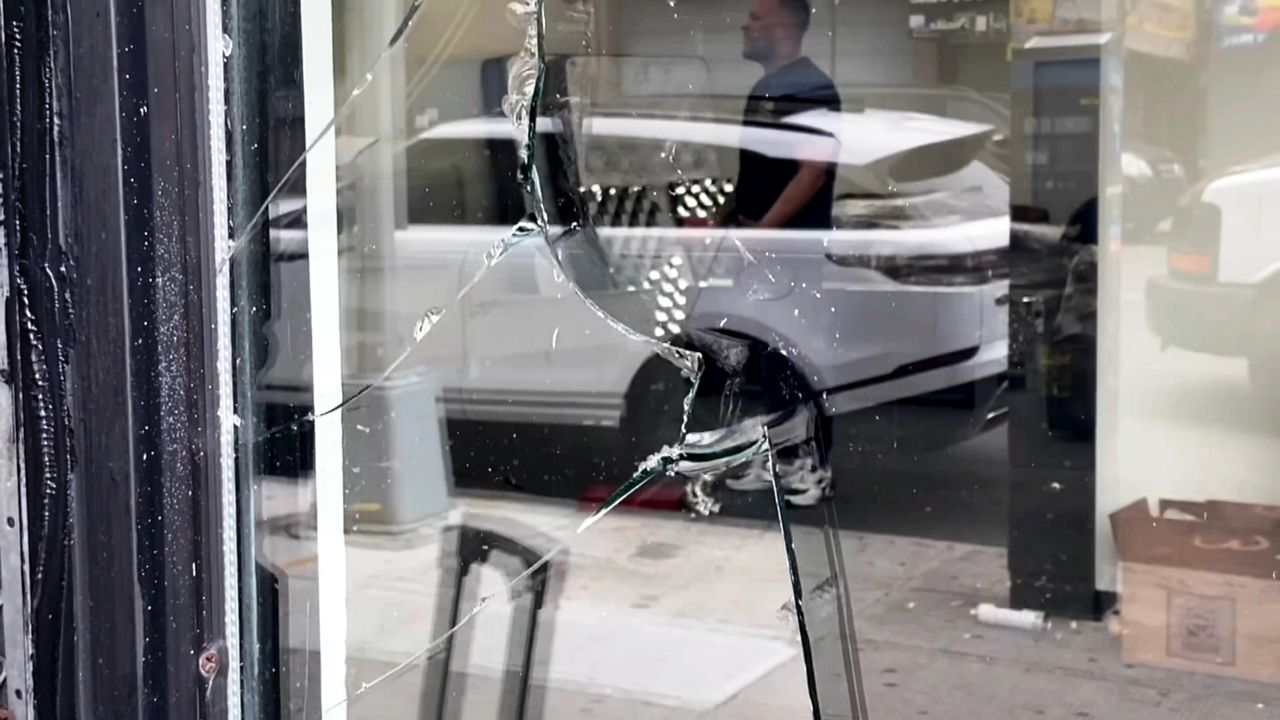 Fordham Road Hit Hard by Looters Amid George Floyd Protest Unrest ...