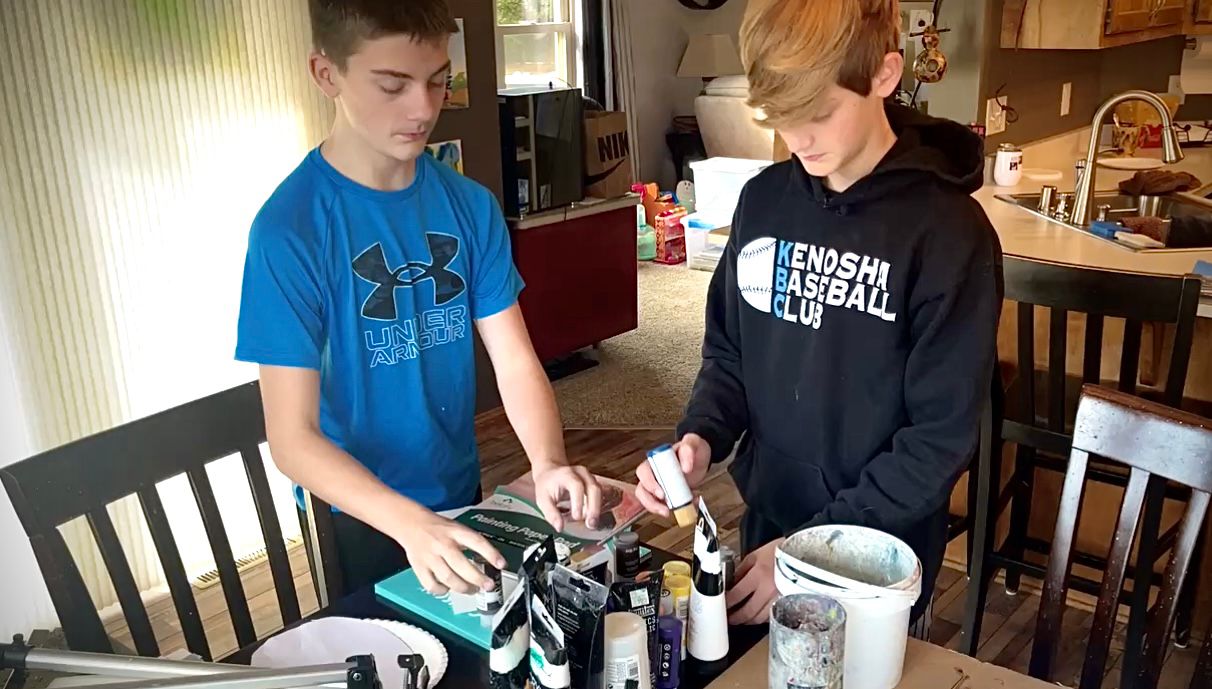 14-year-old Kenosha boy supports autism through painting