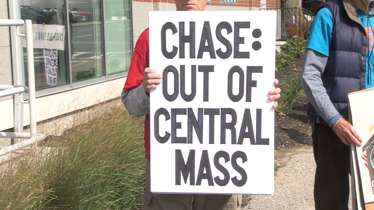 Climate activists protest new Chase Bank branch in Worcester