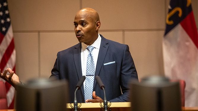 Charlotte-Mecklenburg Police Chief Retirement Date Set