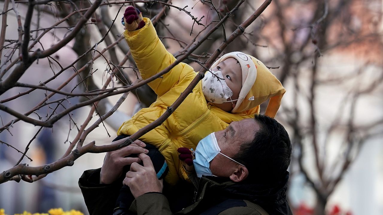 Wisconsin governor issues new mask order after Assembly vote