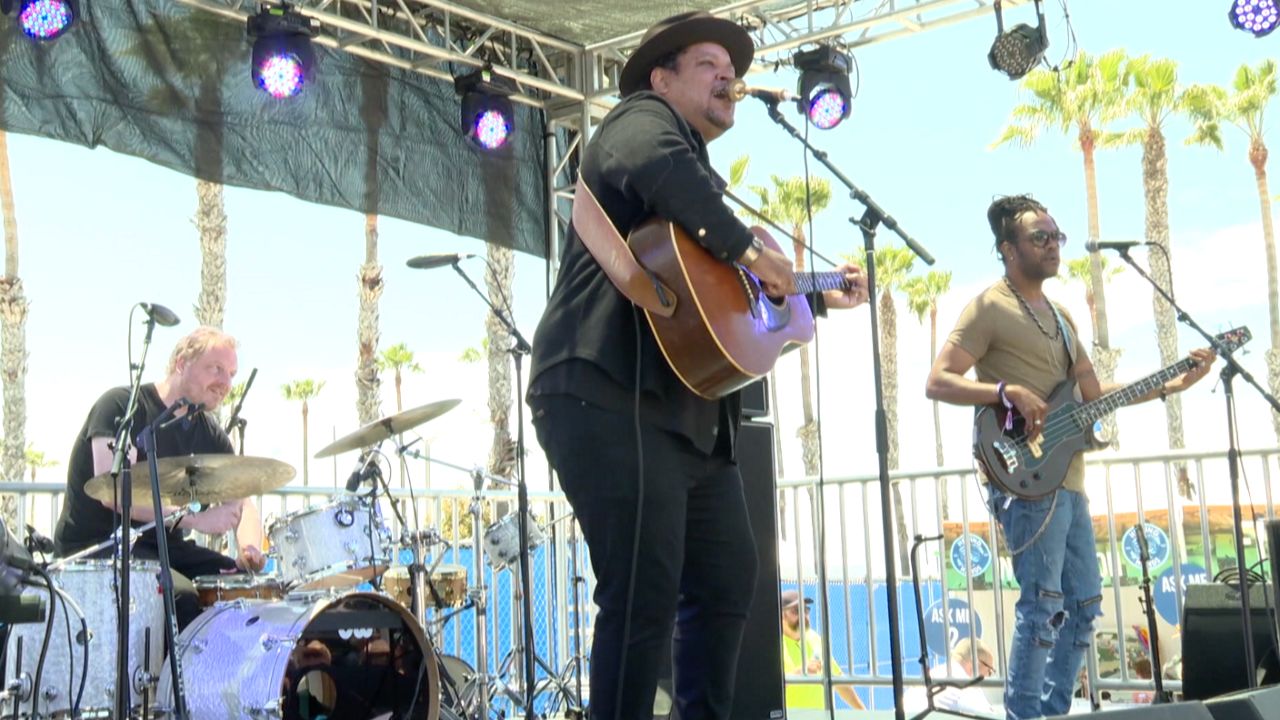Non-Profit Holds Concert to Benefit Independent Musicians out of Work