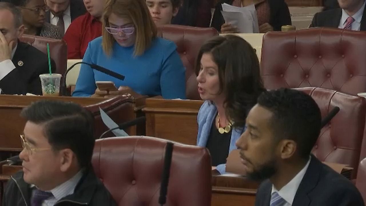 City politicians strategizing to get more women on city council