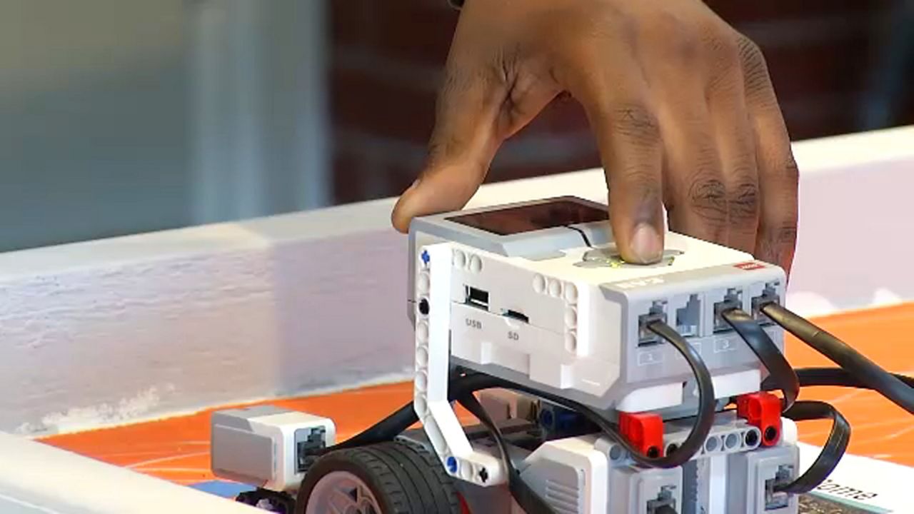 Students Come Together For Lego Robotics Competition