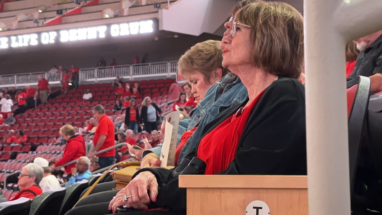 Family, players, fans celebrate Denny Crum's life and legacy