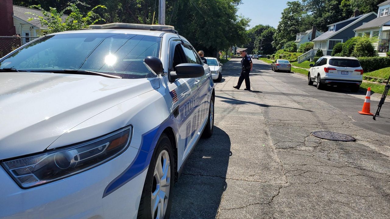 Standoff ends with suspect in custody, Worcester police say