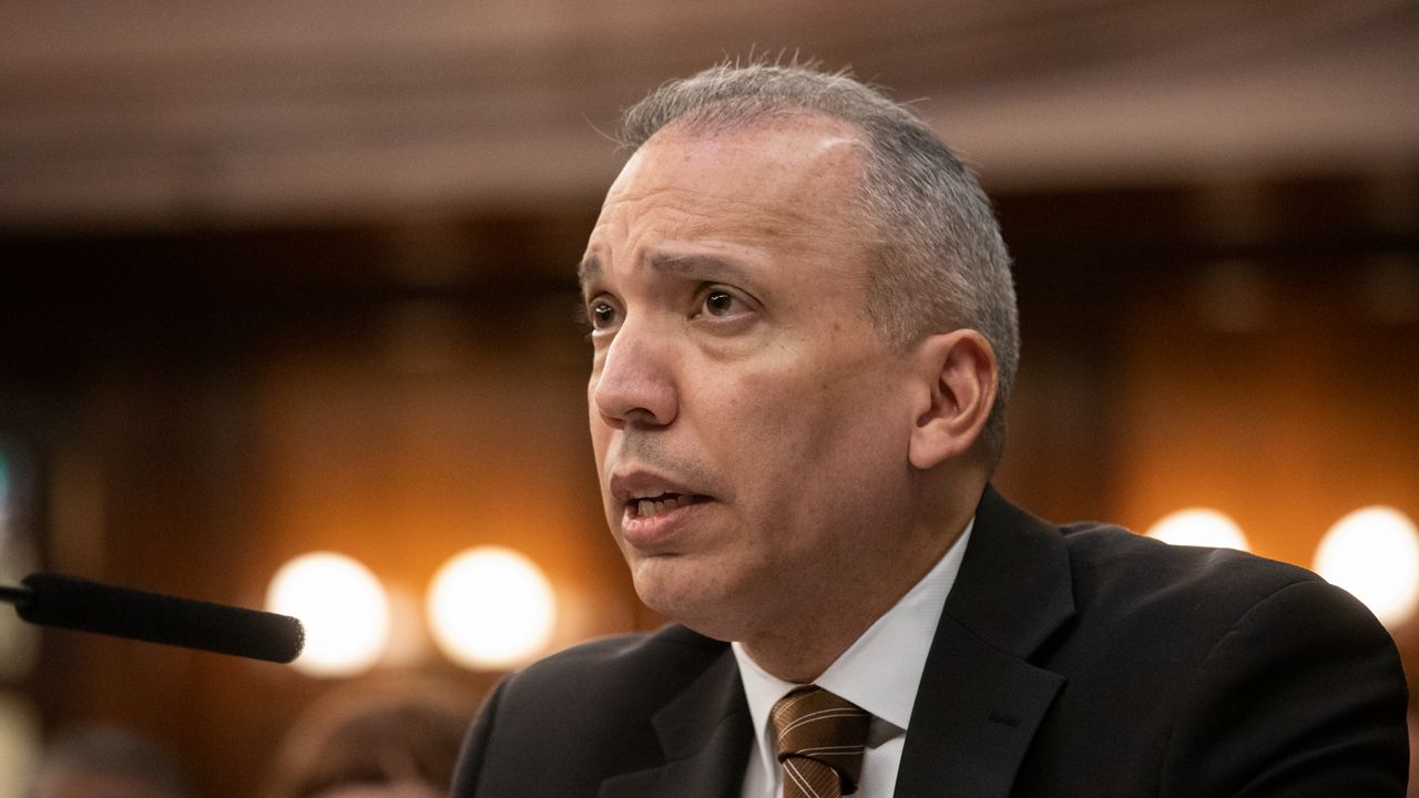 Rikers closure plan not on track, commissioner says