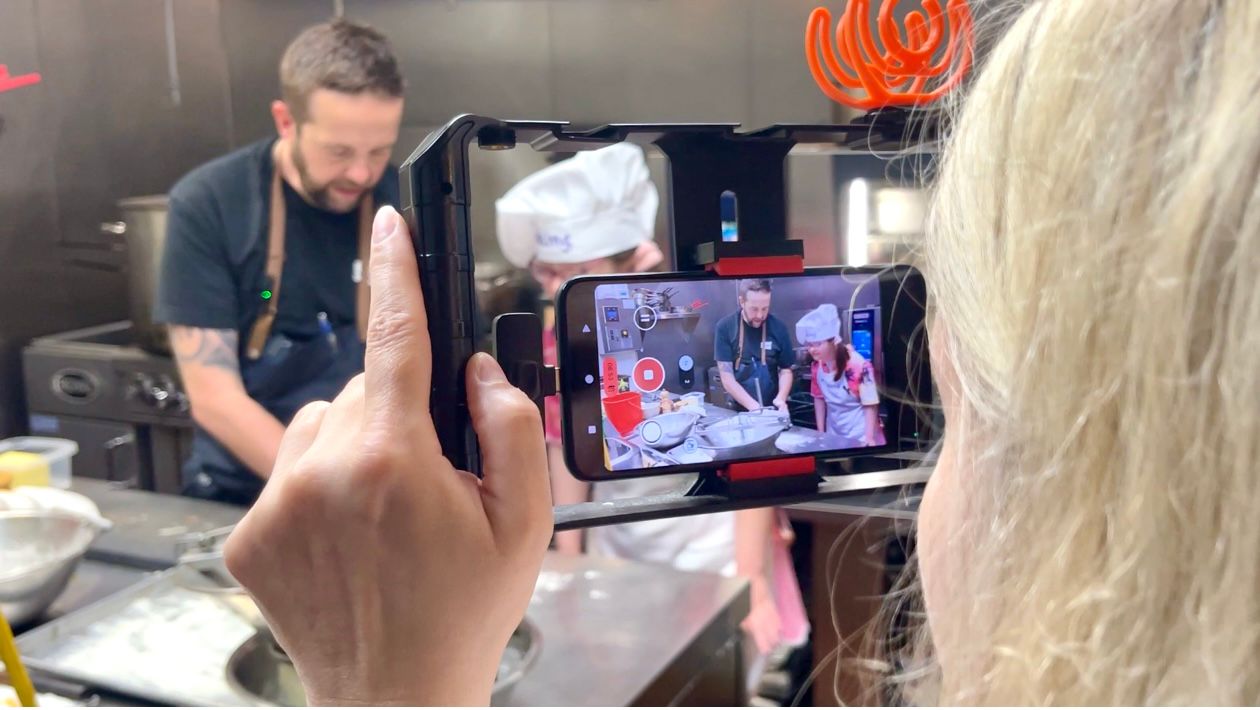 Wisconsin’s ‘Top Chef’ helps young chef follow her dreams