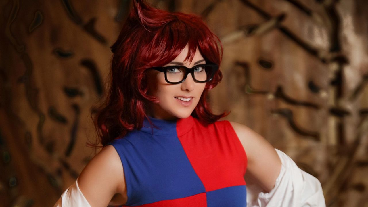 Cosplayers Navigate the Reality of Online Events