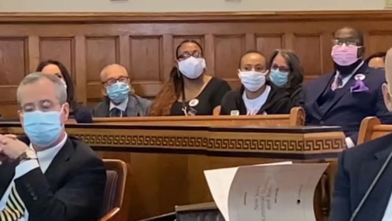 State trooper challenges deadly crash case in court