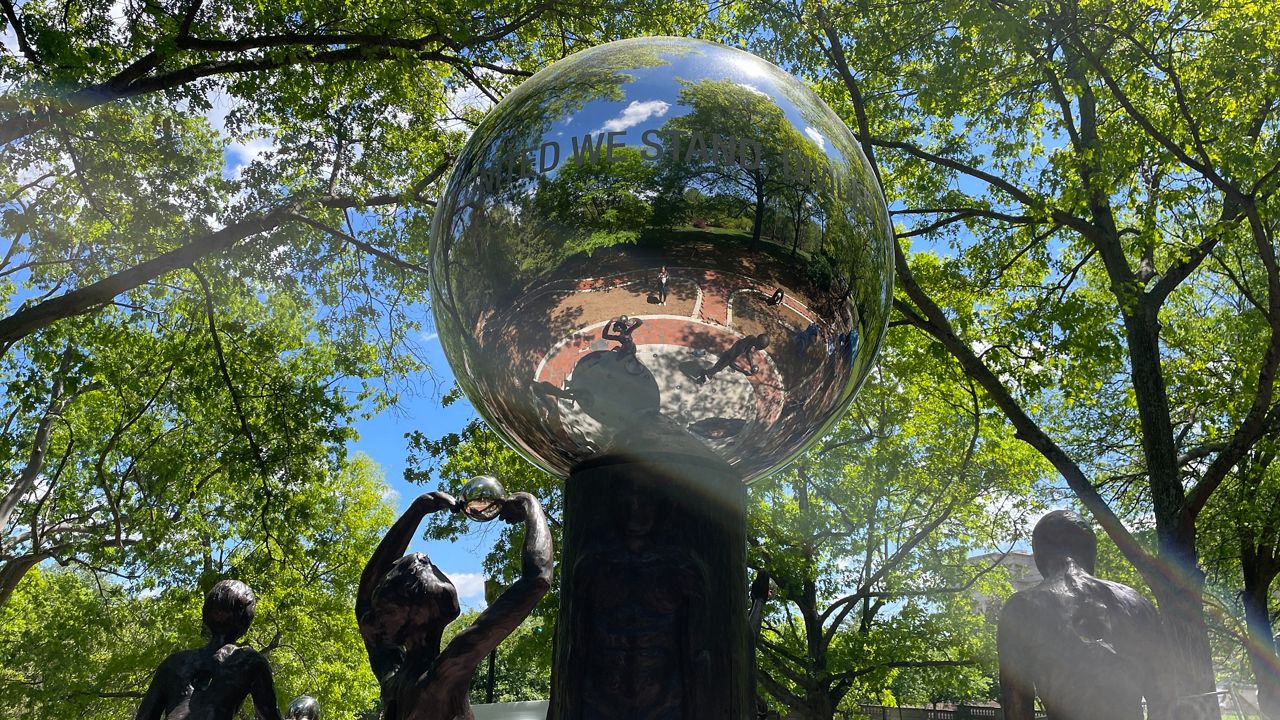 COVID memorial nearly finished at Kentucky capitol