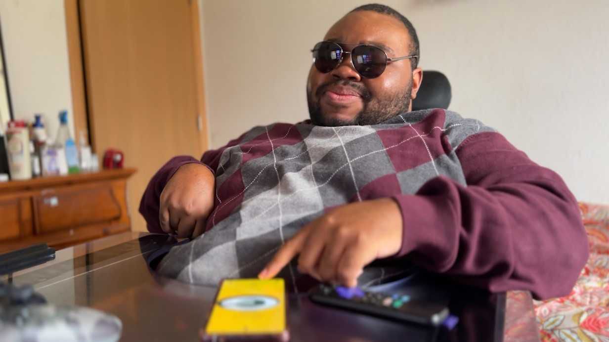 Rapper with cerebral palsy defies odds, prepares for show