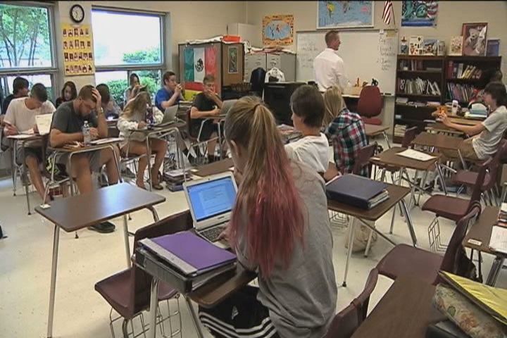Teachers, Students Deal with Overcrowding at a Carteret Co. High School