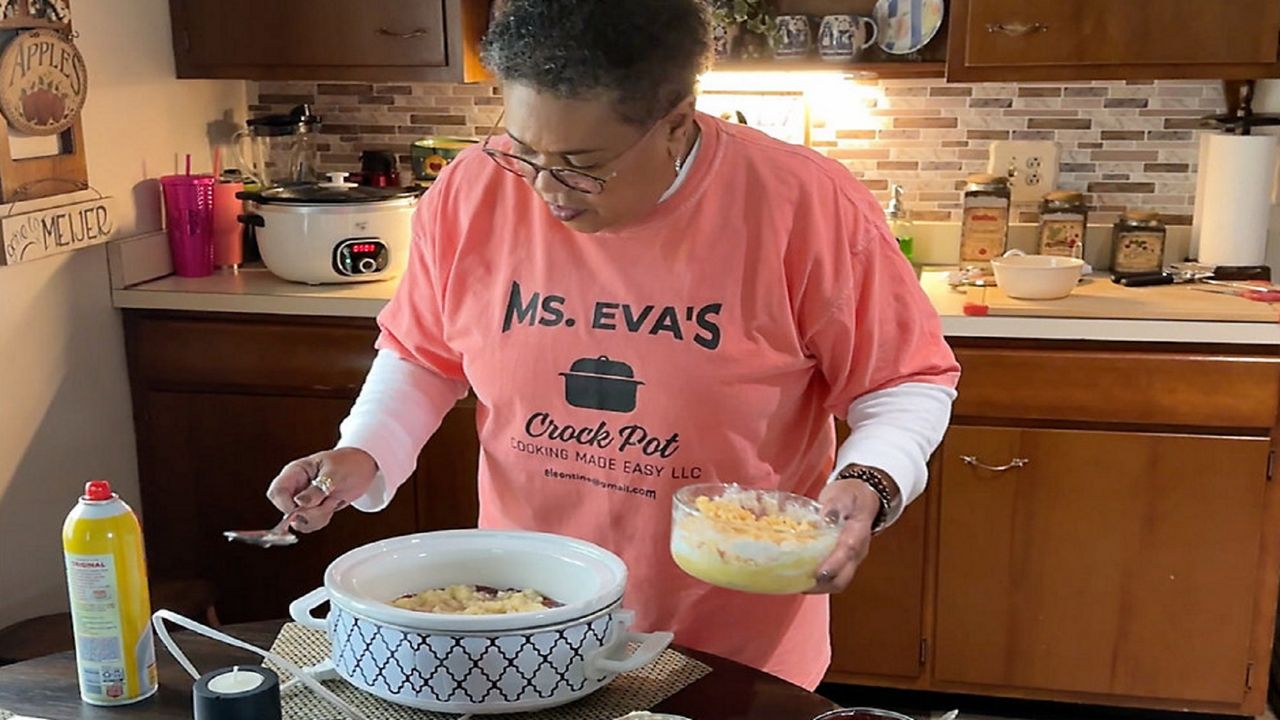 ‘Crockpot lady’ using cooking to bring families together