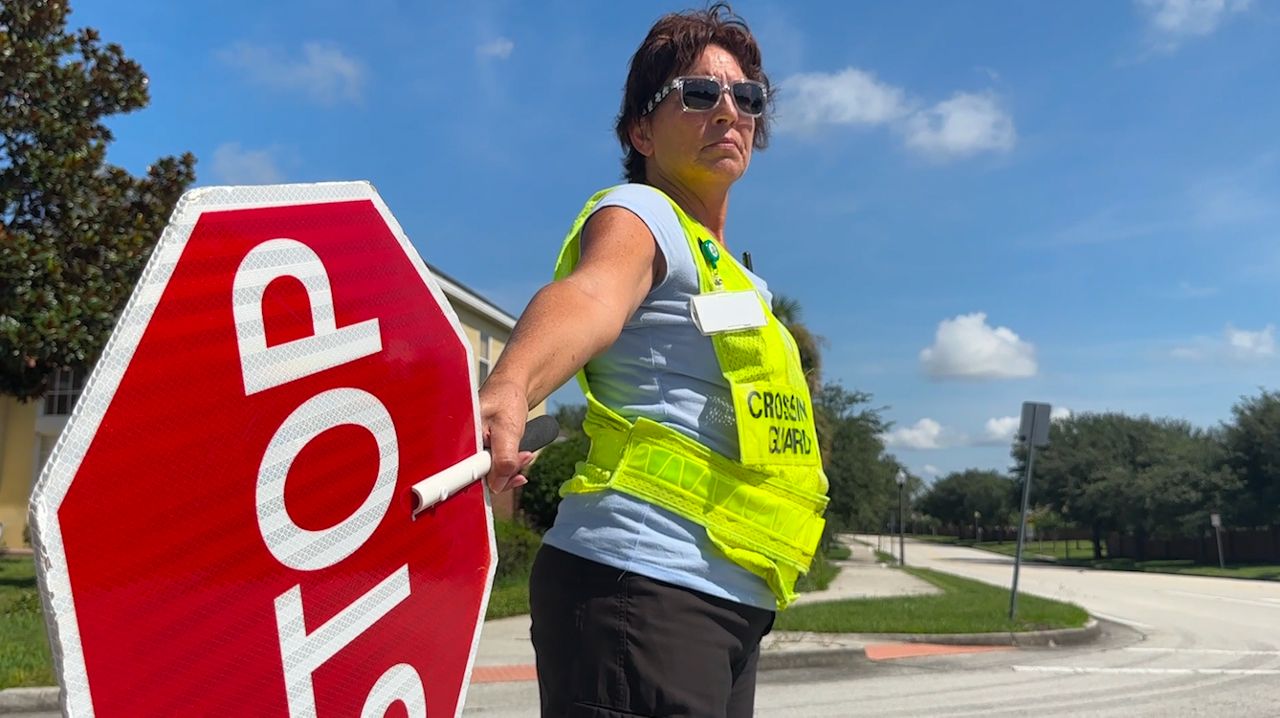 Syracuse Police hiring part-time crossing guards for schools