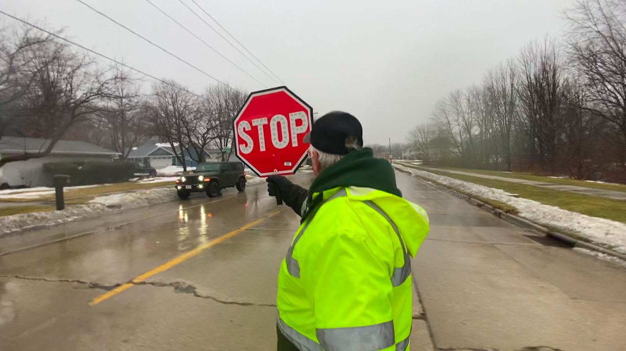 Light Up Stop Sign Crossing Guard | informacionpublica.svet.gob.gt