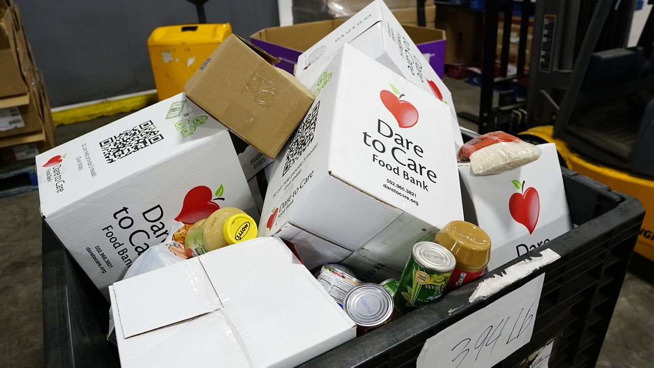Food banks prepare for lapse in SNAP funding