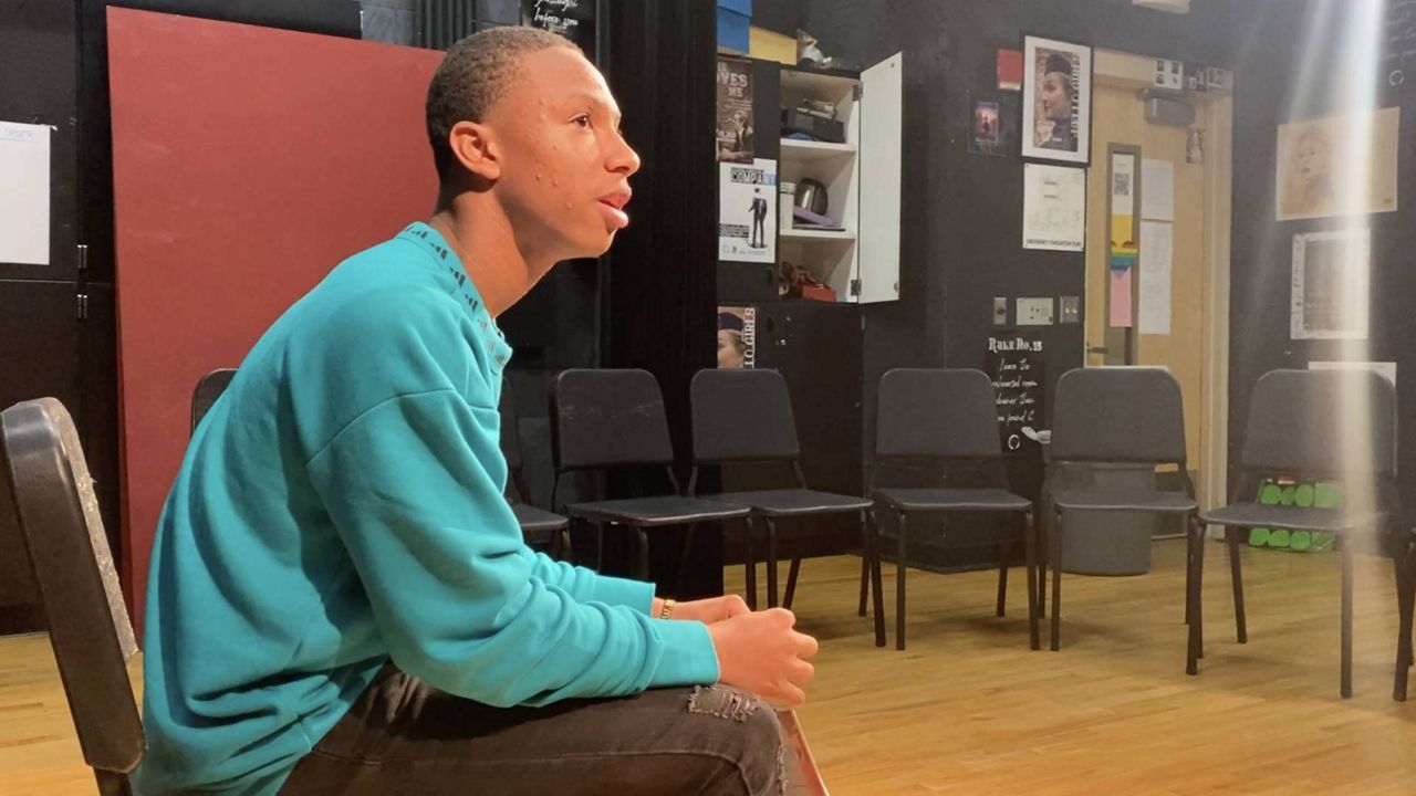 Gibbs’ Darren Moss shines on the soccer field and the stage