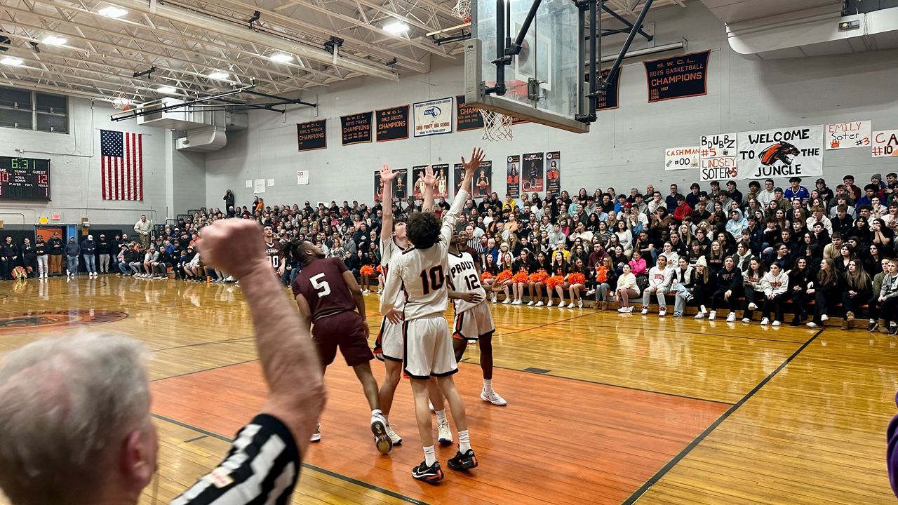 David Prouty boys basketball wins again in state tournament