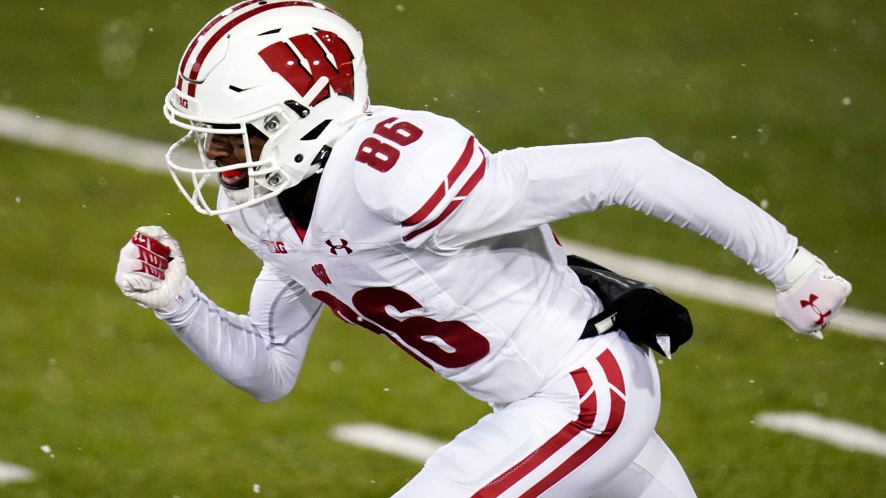 Former UW player dead in University of Virginia shooting