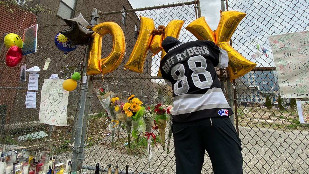 Fans Honor and Remember DMX
