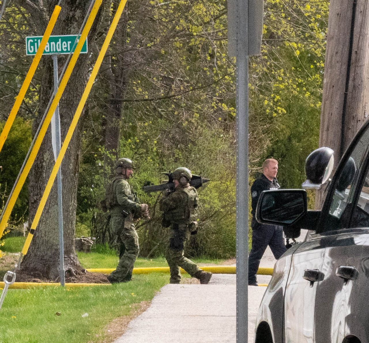 Overnight standoff in Auburn sparked by online feud