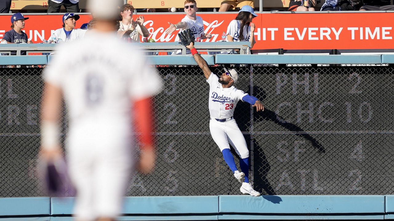 Diamondbacks beat Dodgers 9-3