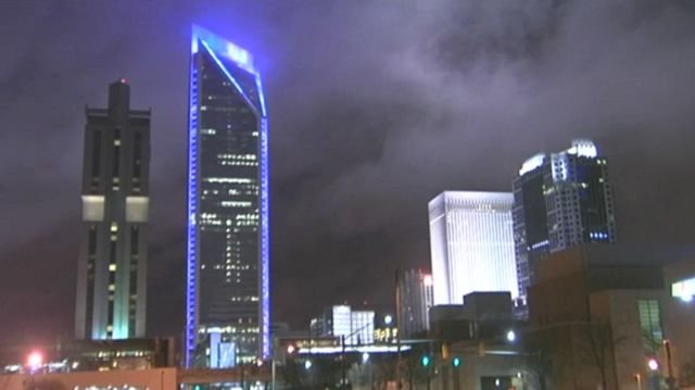 Here's how the Duke Energy building lights are decided