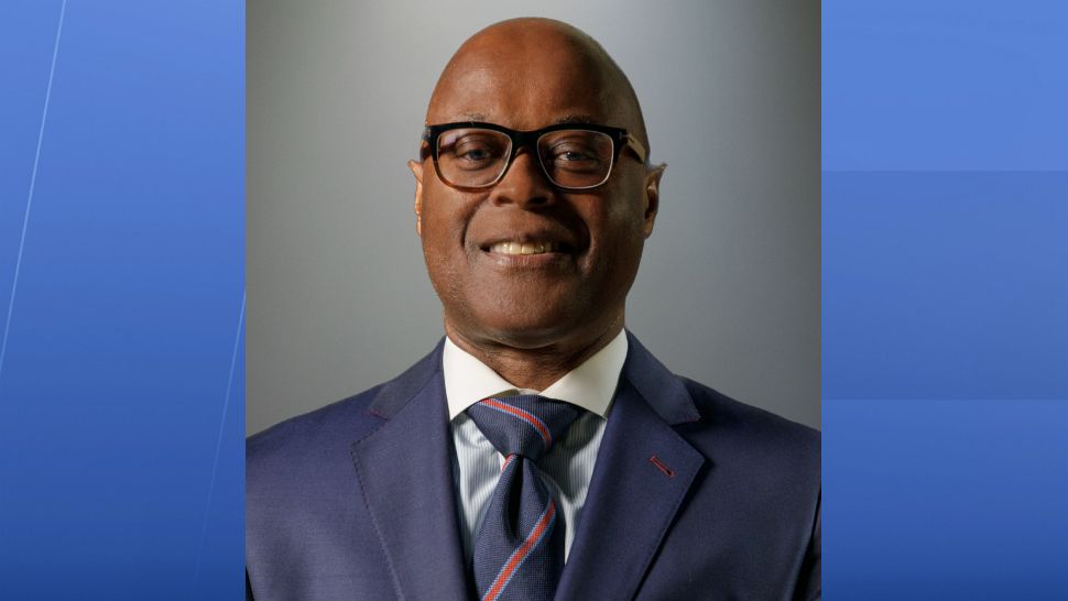 Milwaukee Co. Sheriff Earnell Lucas resigns