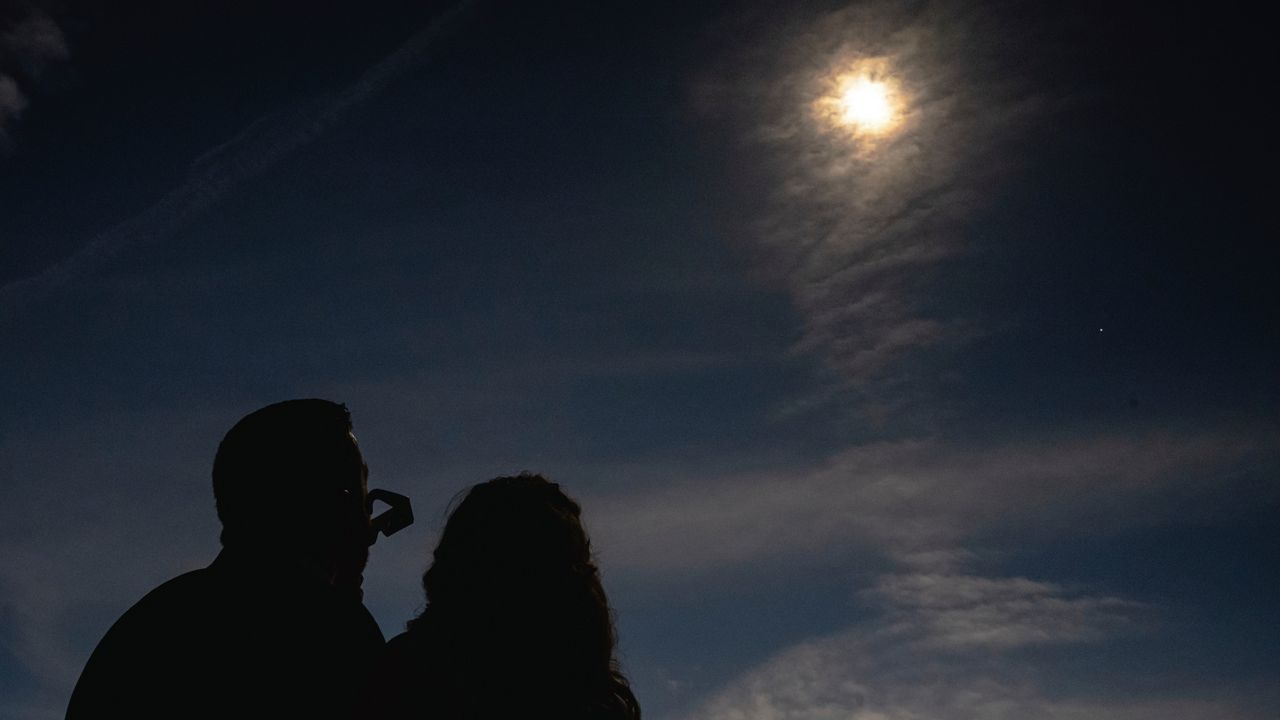 PHOTOS: Solar eclipse crosses Wisconsin