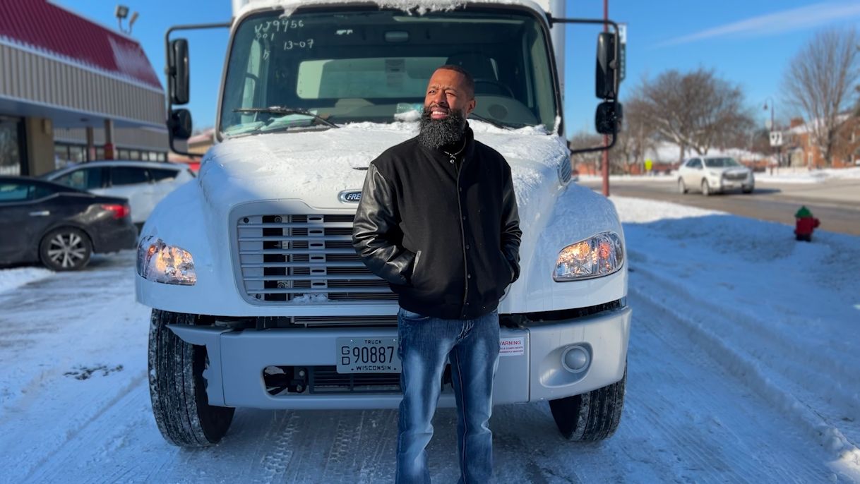 Former inmate now helps give former inmates jobs