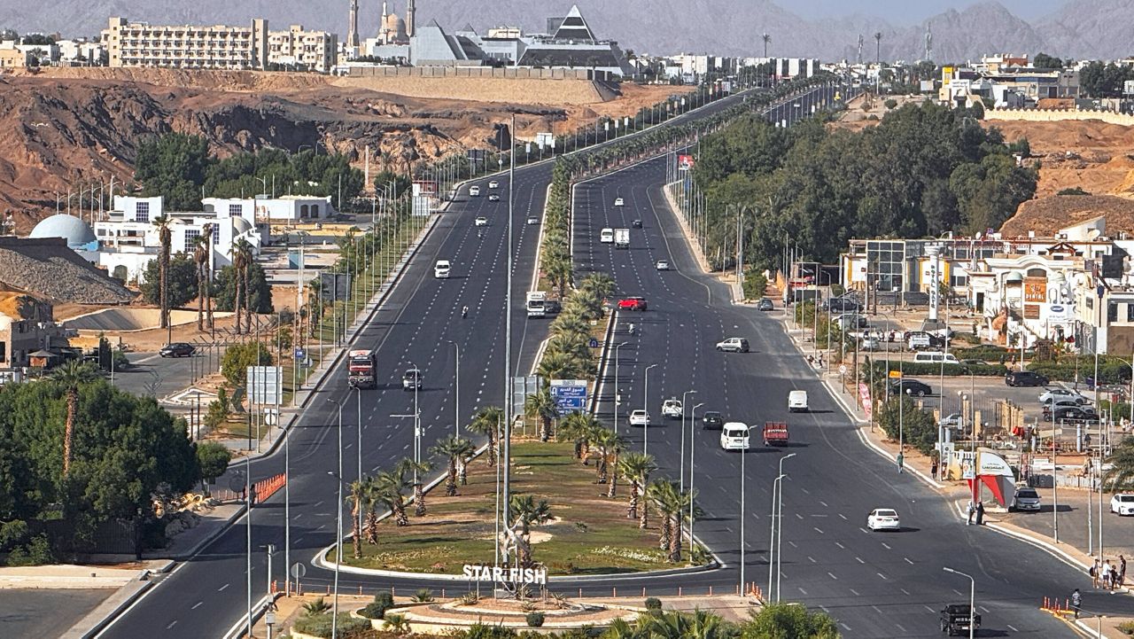 Pivotal talks between Israel and Hamas begin in Egypt