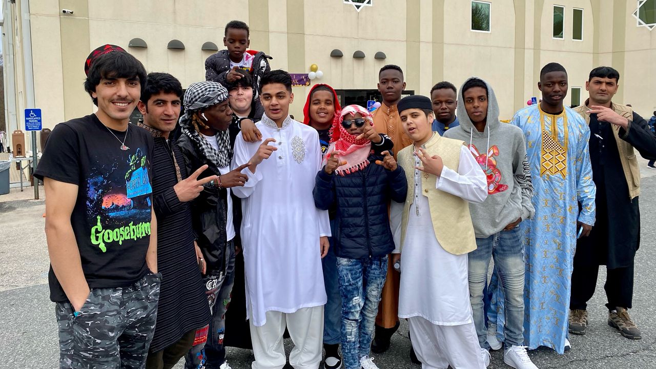 Thousands celebrate Eid al-Fitr in Worcester