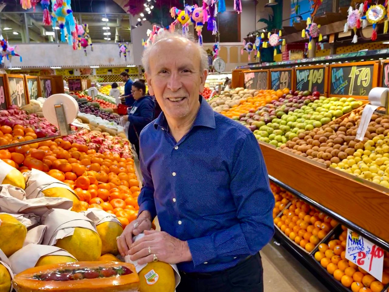 El Rey Celebrates 45 Years