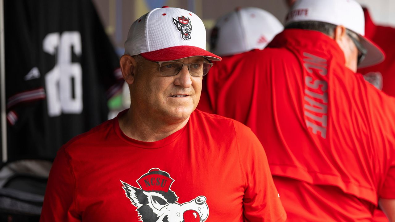 NC State promotes Hart to replace baseball coach Avent