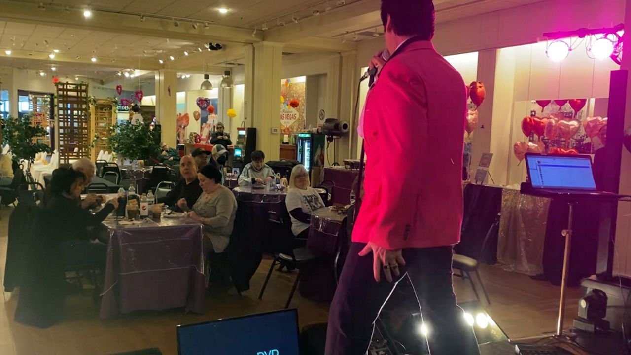 Elvis impersonator opens local Vegas-style wedding chapel