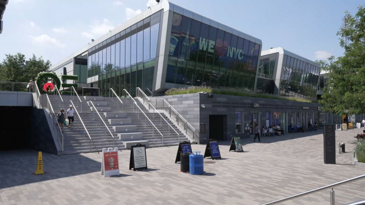 Empire Outlets sold to Goldman Sachs for $10 million in auction ...