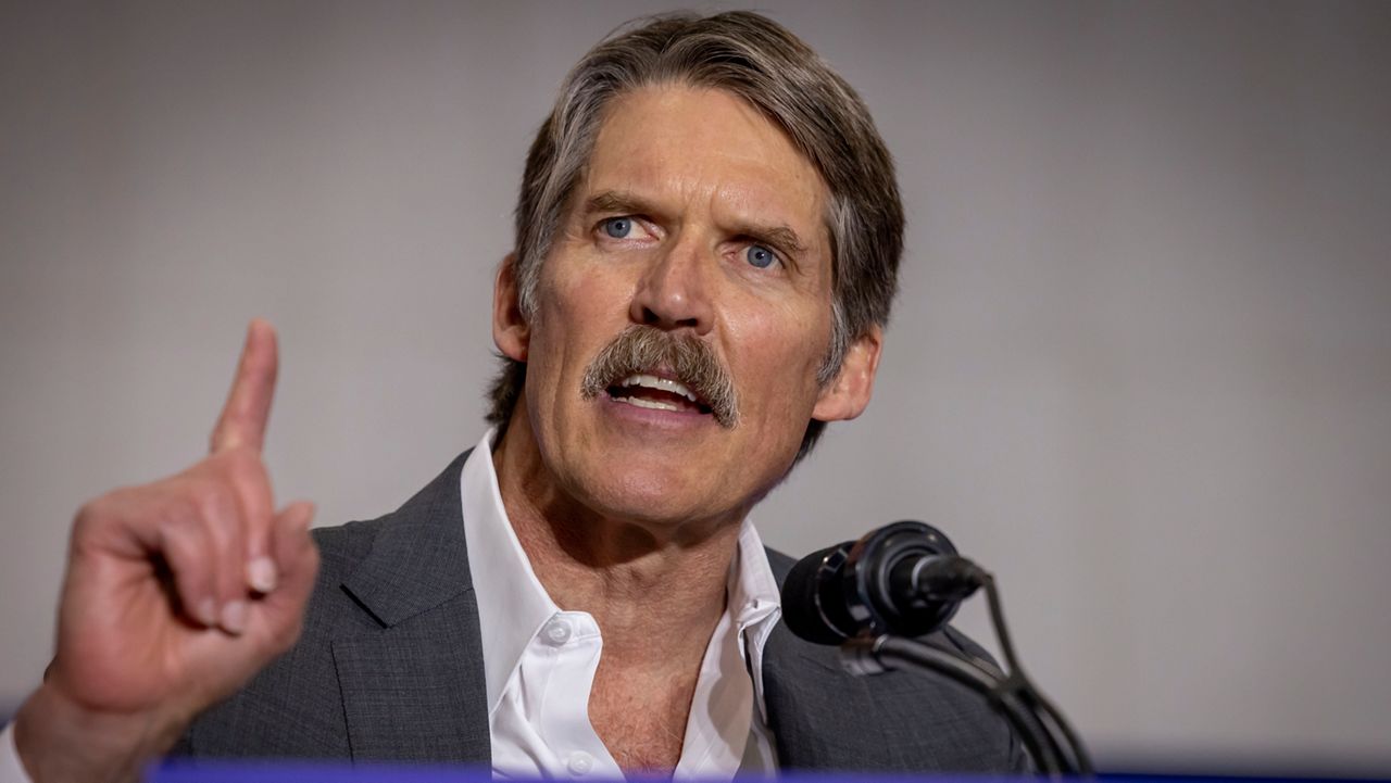 Eric Hovde loans $8 million of his own money to campaign