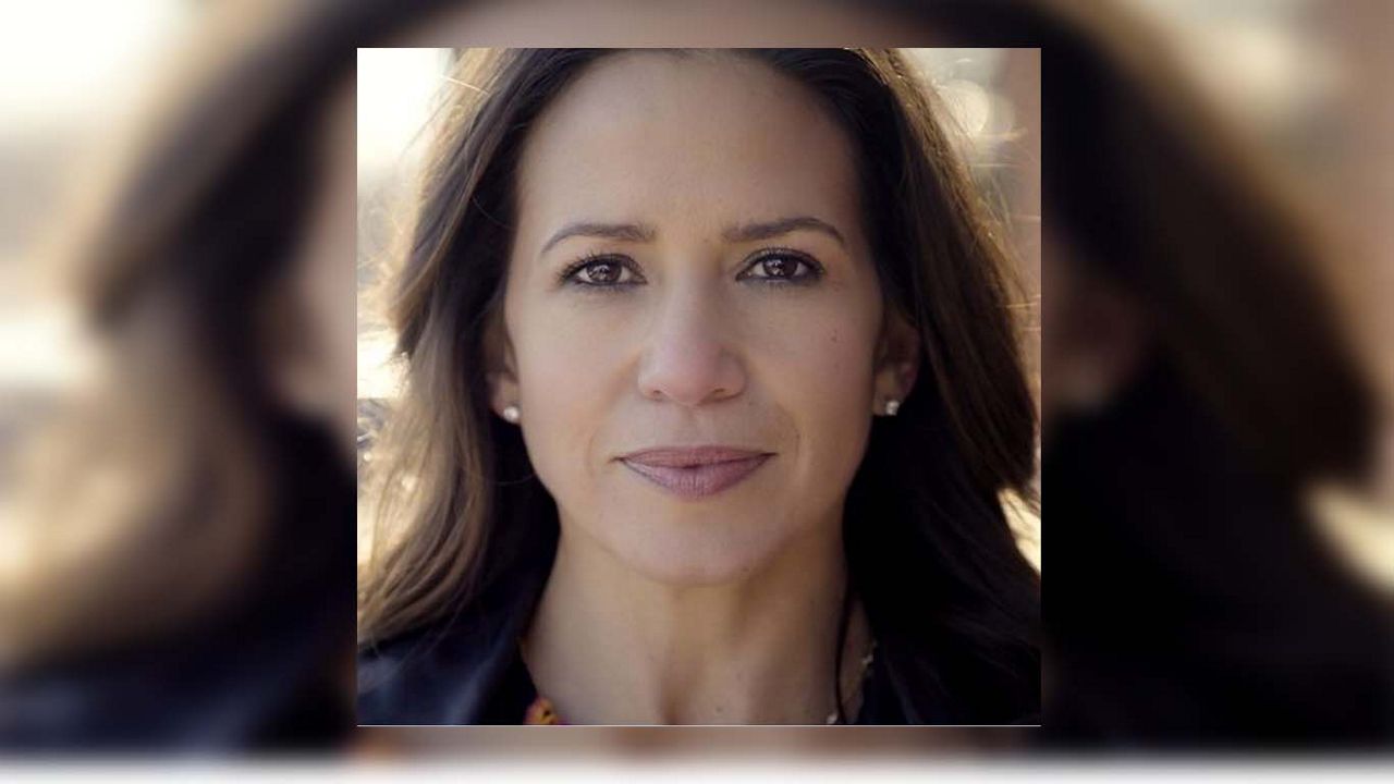 Periodista latina, una de las 'voces' oficiales estadio Mets