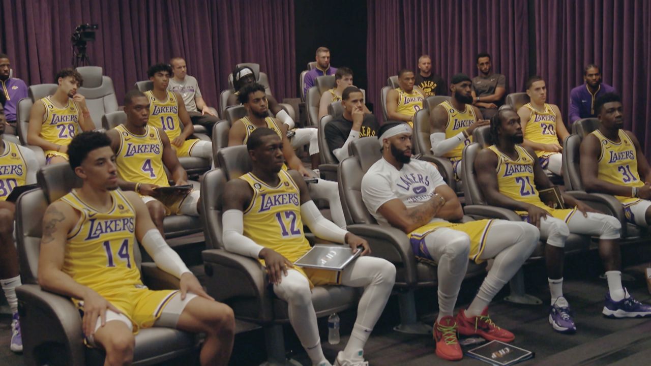 Backstage: Lakers’ first team meeting
