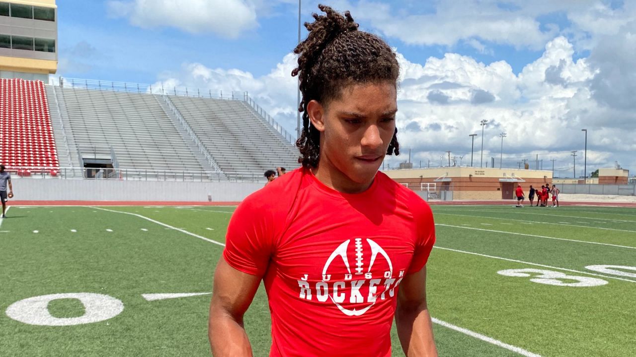 Speedy receiver carries on tradition of great Judson players