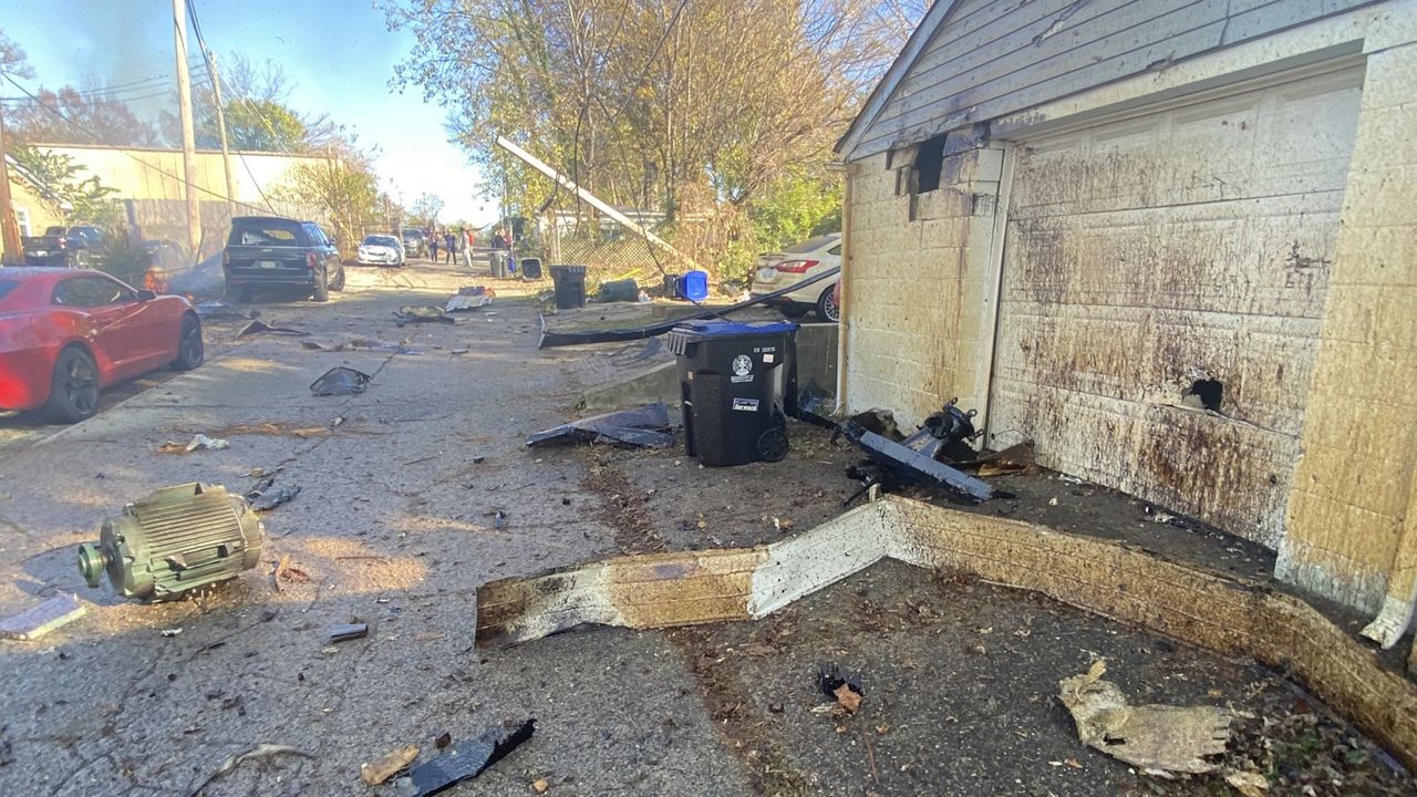 Two Louisville residents sue Givaudan for negligence