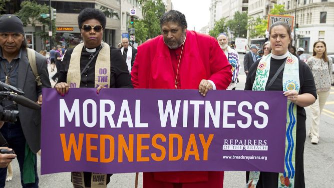 US Election Spotlight Mostly Bypasses Mainline Protestants