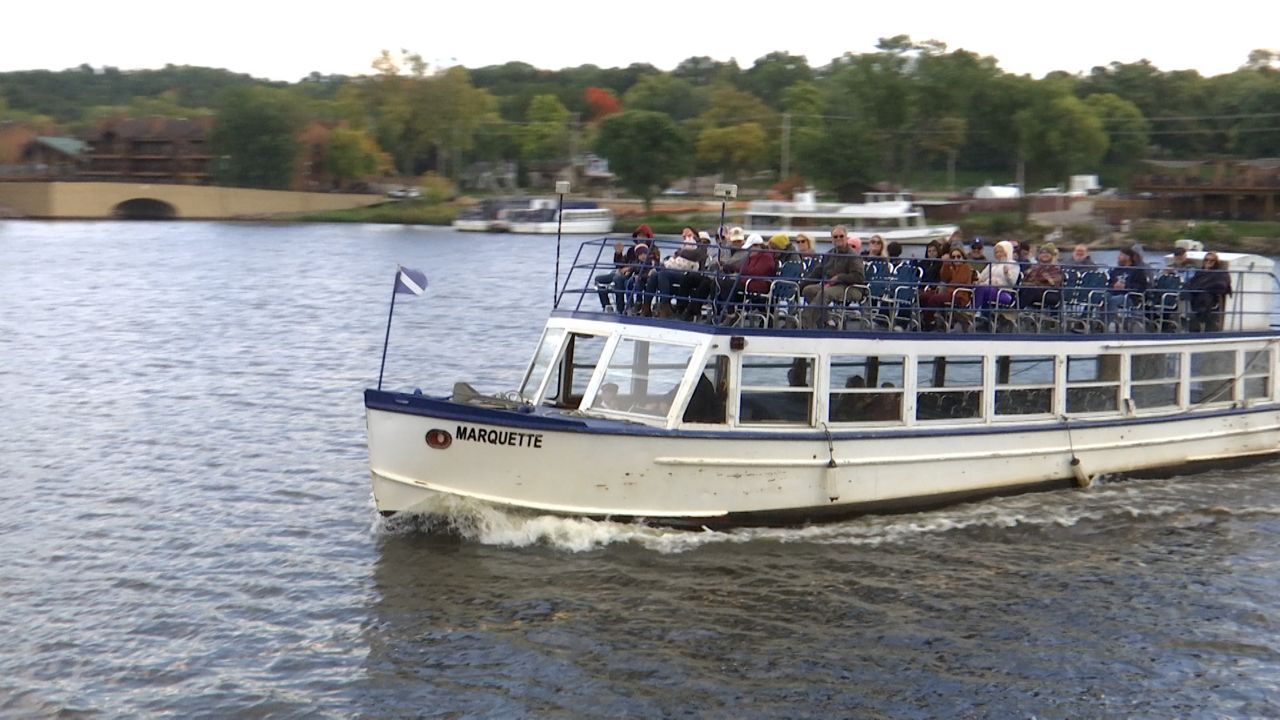 Fall tourism popularity grows in Wisconsin Dells