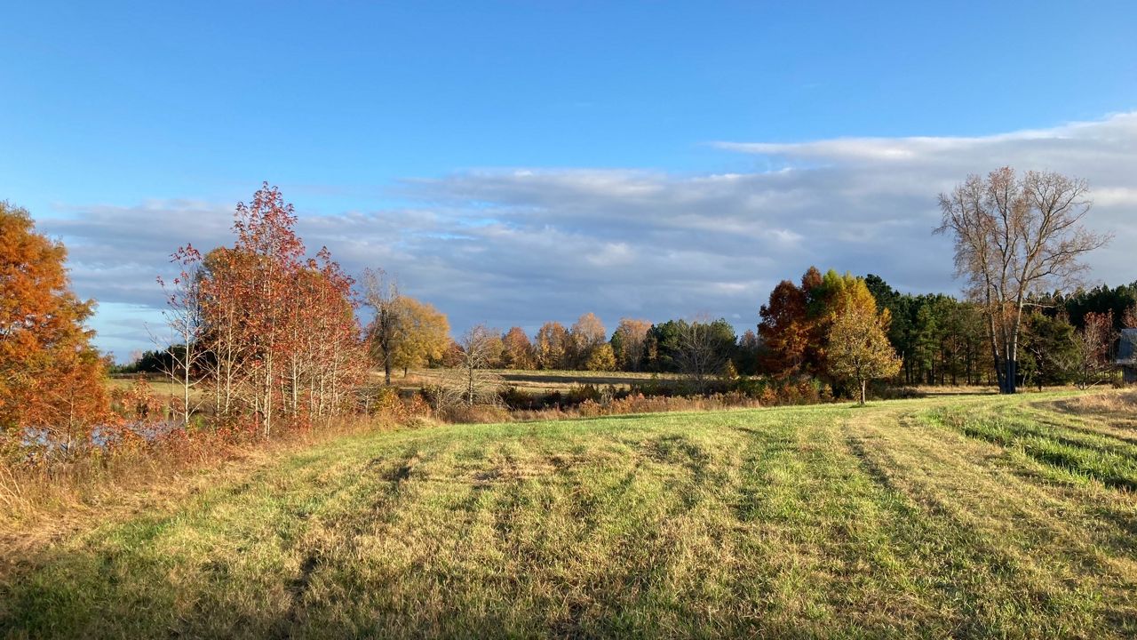 Wisconsin farmers continue work on spring planting