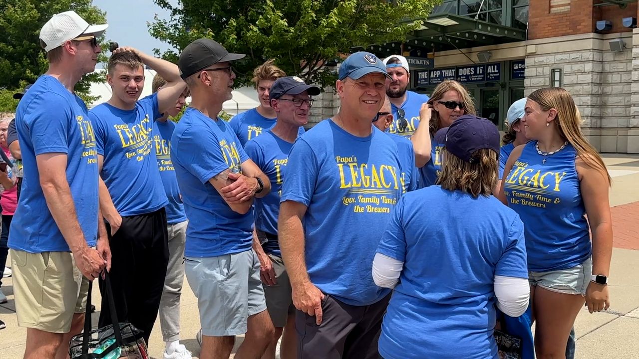 Family starts new tradition at Brewers game